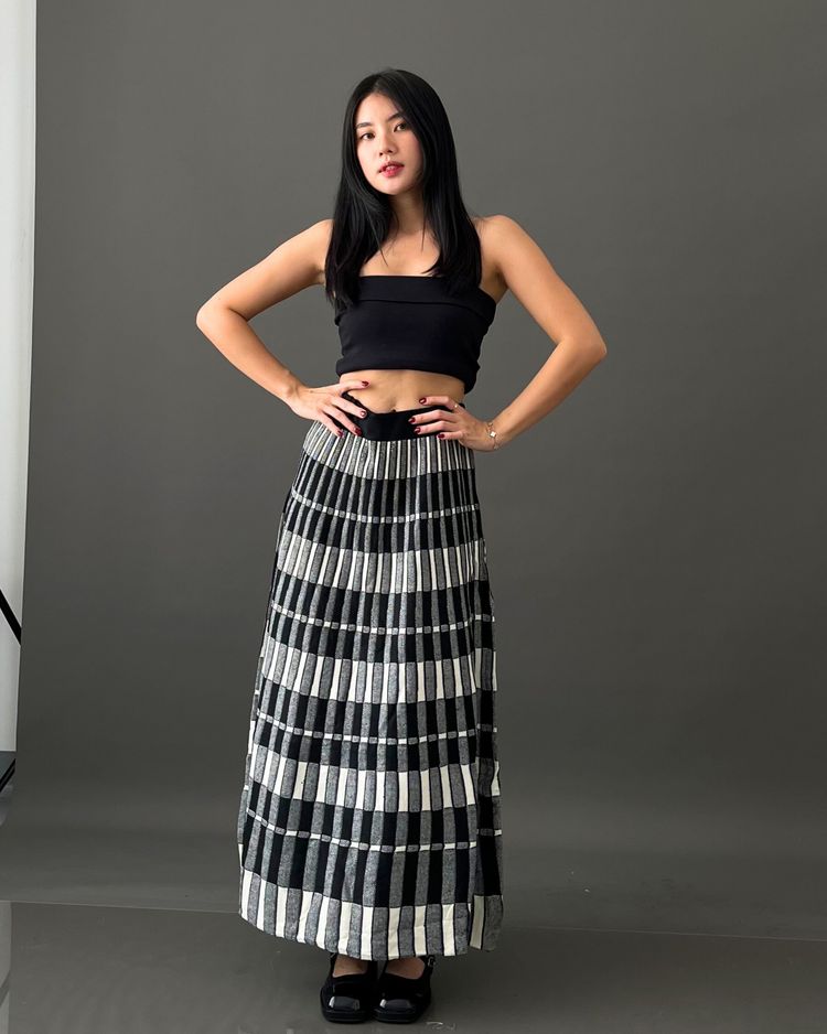 Delannie Long Pattern Skirt | Women | Pinkdose